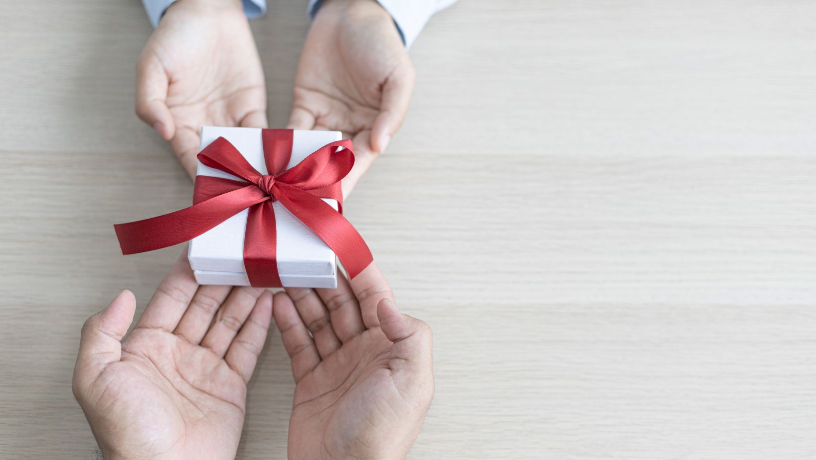 What is Generosity Marketing? Does it Attract Loyal Customers?